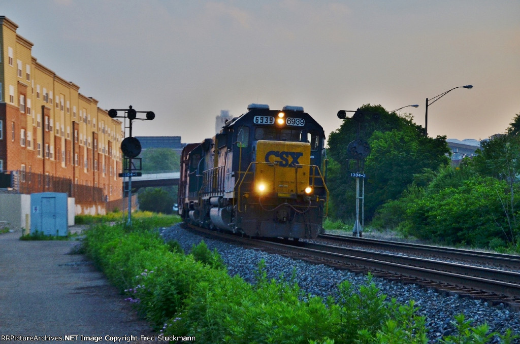 CSX 6939 has his and hers numbers.